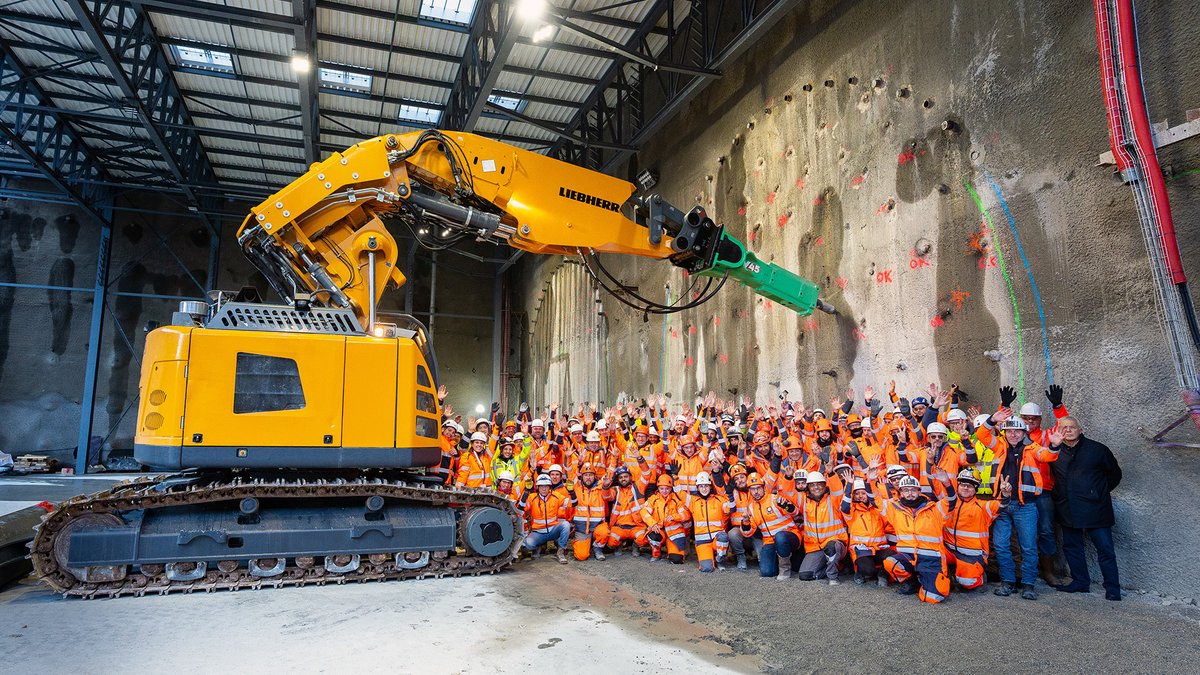 Start of excavation work at the entrance to the Lyon-Turin tunnel on ...