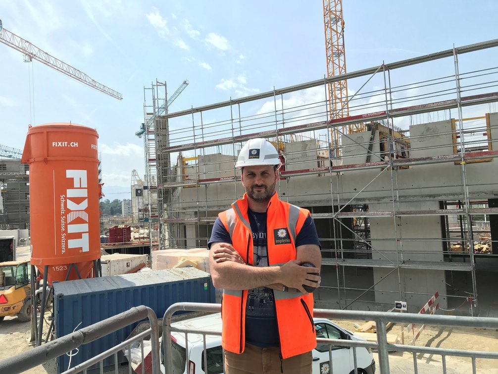 Complex façade, very little space: Lean Construction!